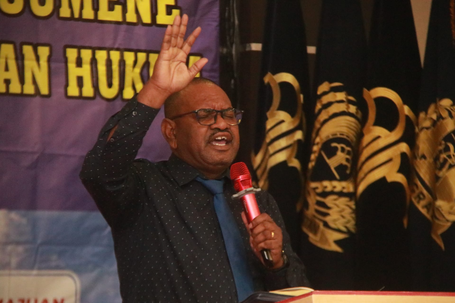 INI 3 PESAN YESUS KRISTUS MENUJU SUKSES DALAM DUNIA KARIR, OLEH ...